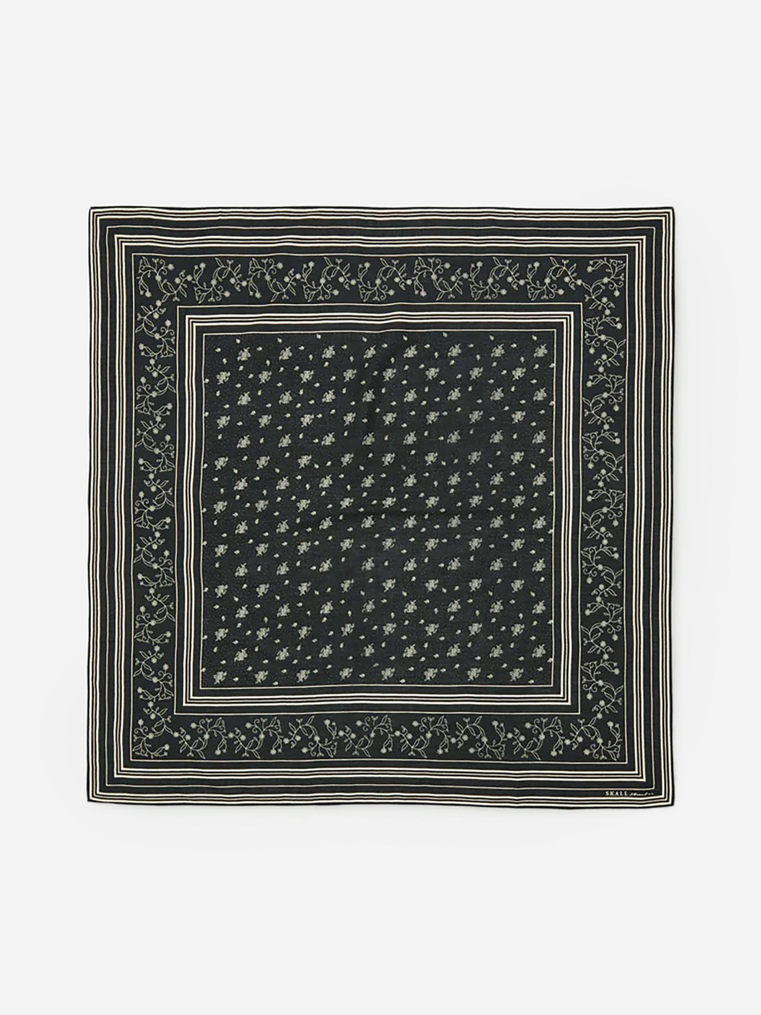 Skall Studio Women's Classic Scarf | $90.00 | Saint Bernard