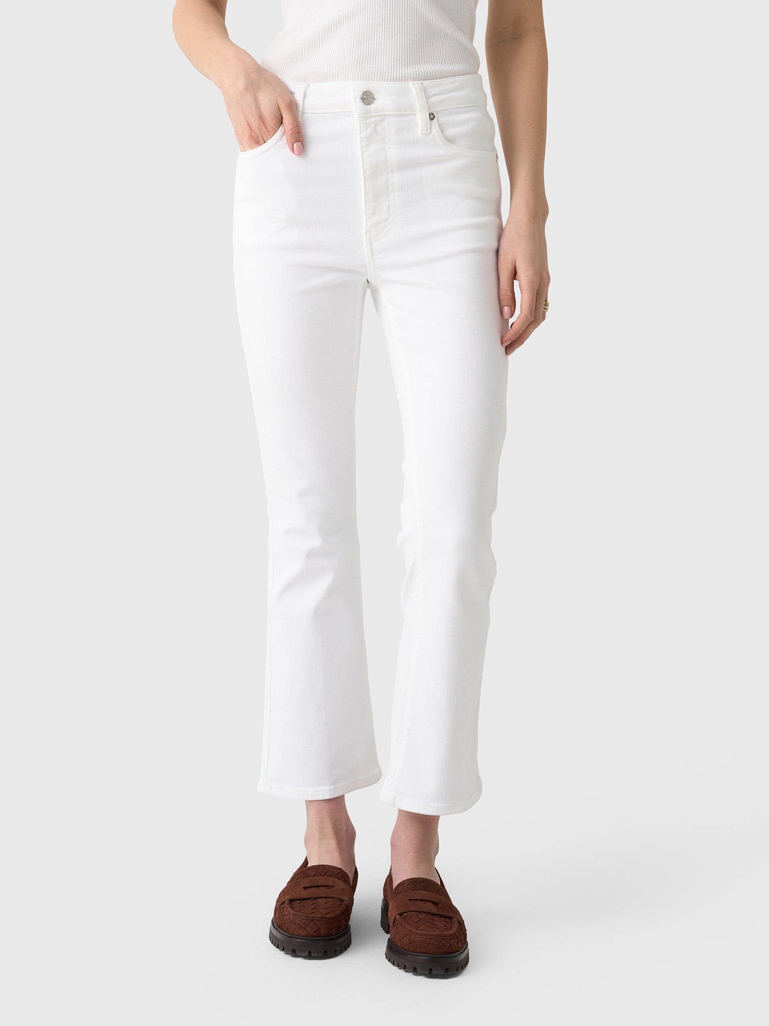 Frame Women's The Reboot Crop Jean – Saint Bernard
