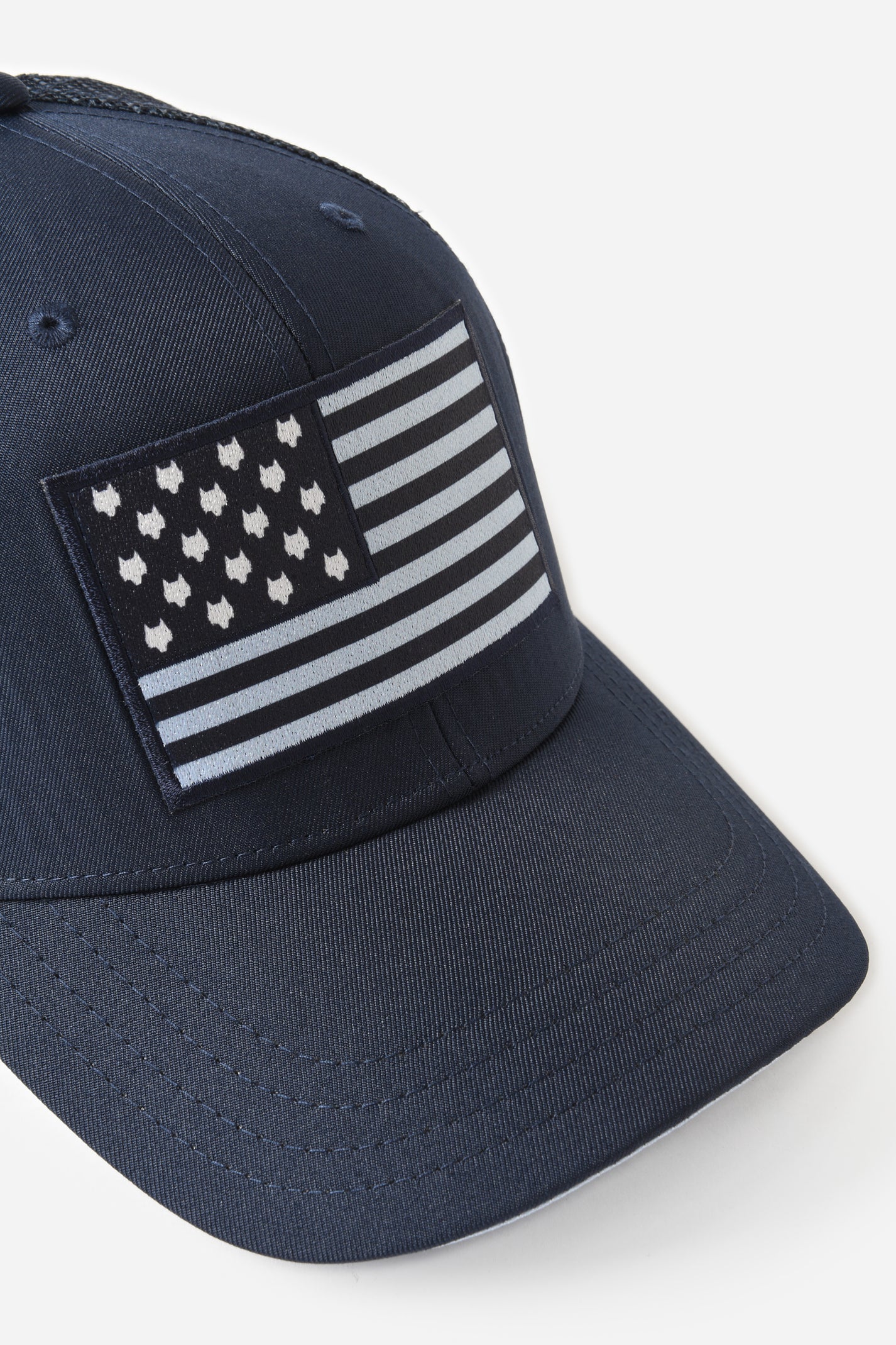 Greyson Men's Wolf Flag Trucker Hat – saintbernard.com