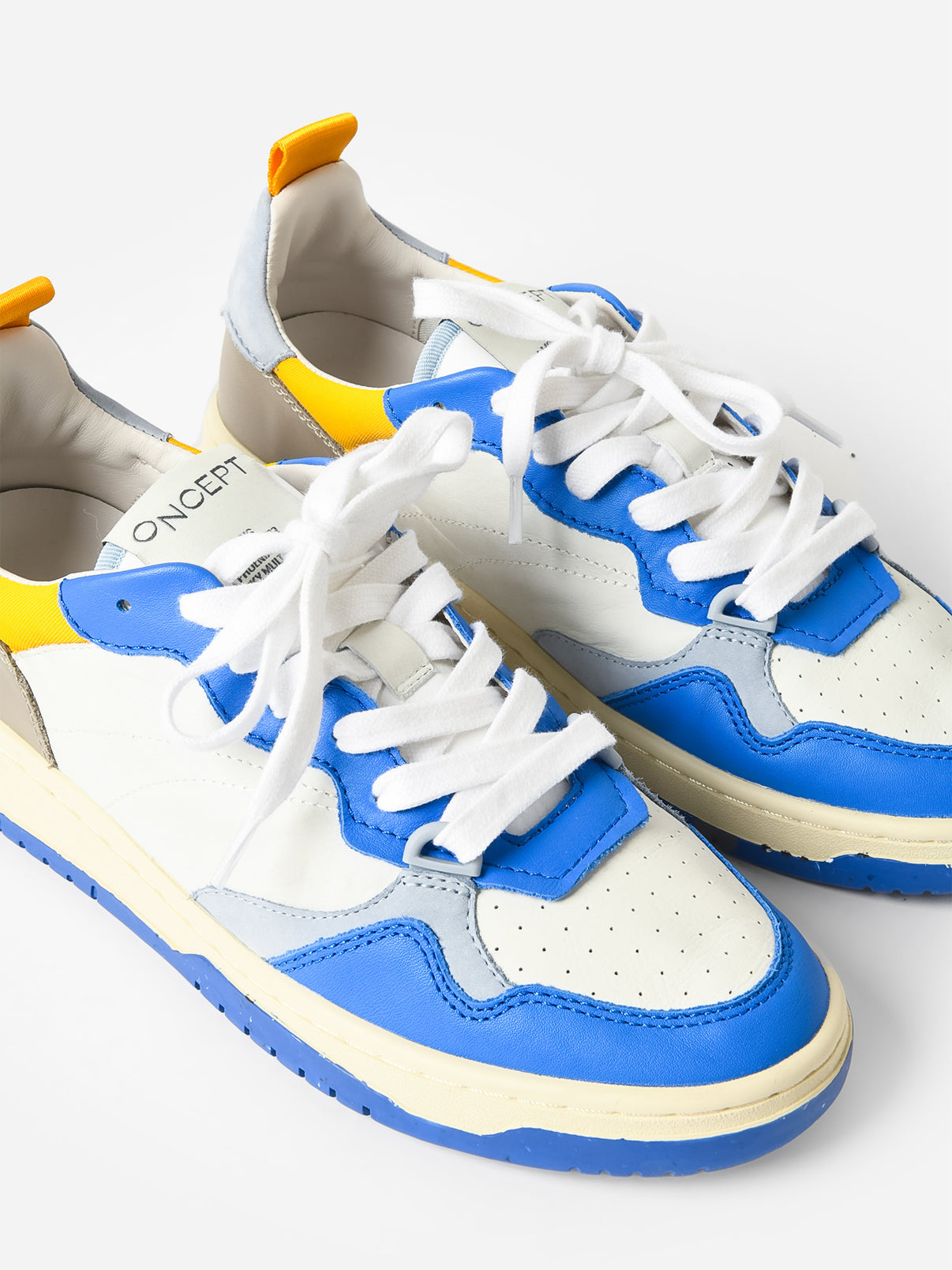 Oncept Women's Phoenix Sneaker – saintbernard.com