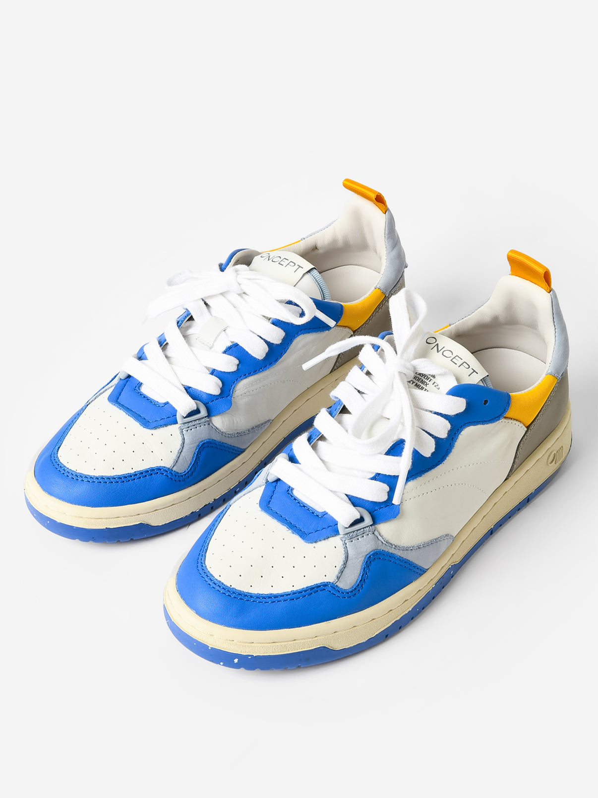 Oncept Women's Phoenix Sneaker – saintbernard.com