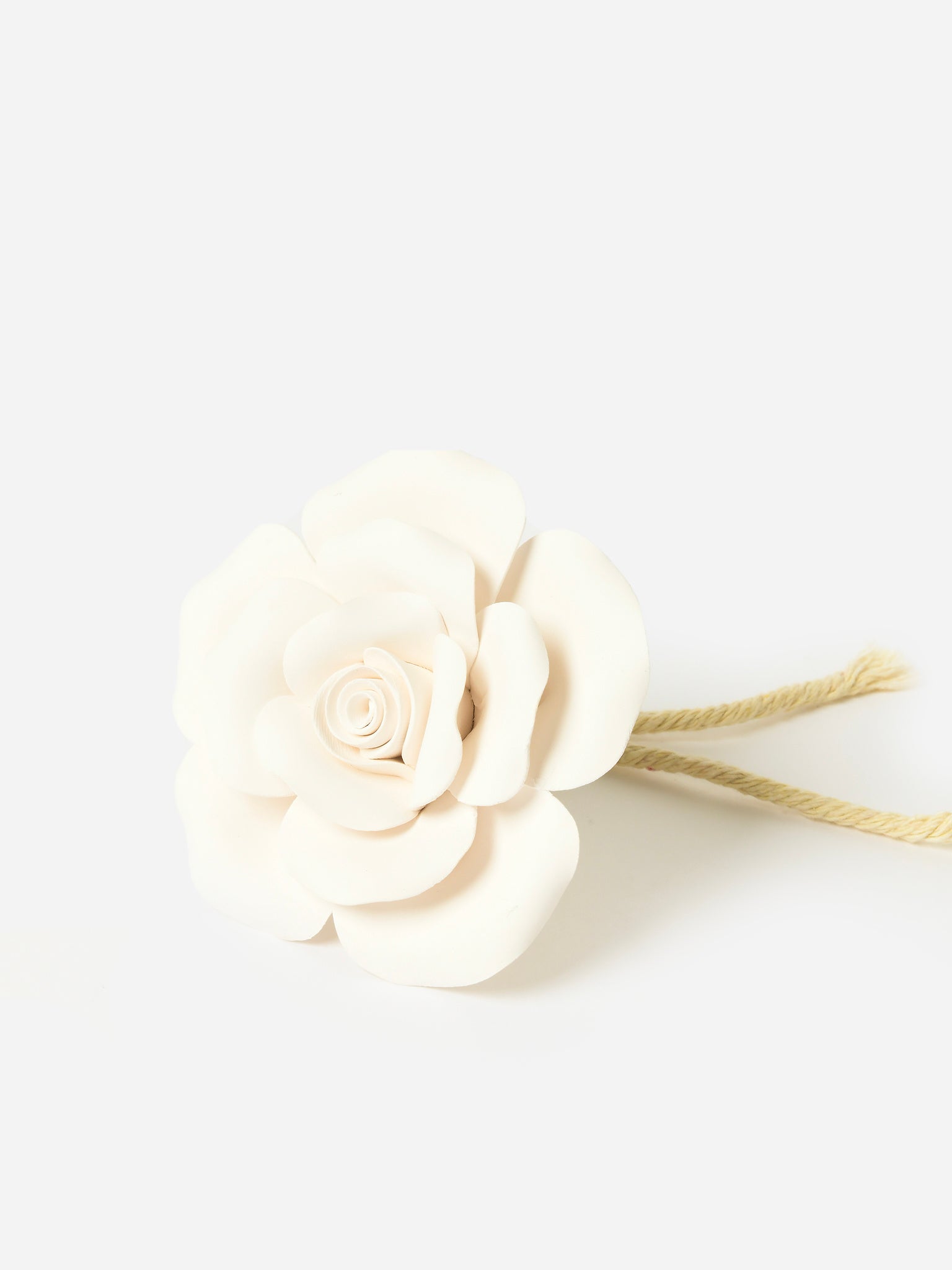 Voyage Et Cie Porcelain Rose Diffuser | $88.00 | Saint Bernard