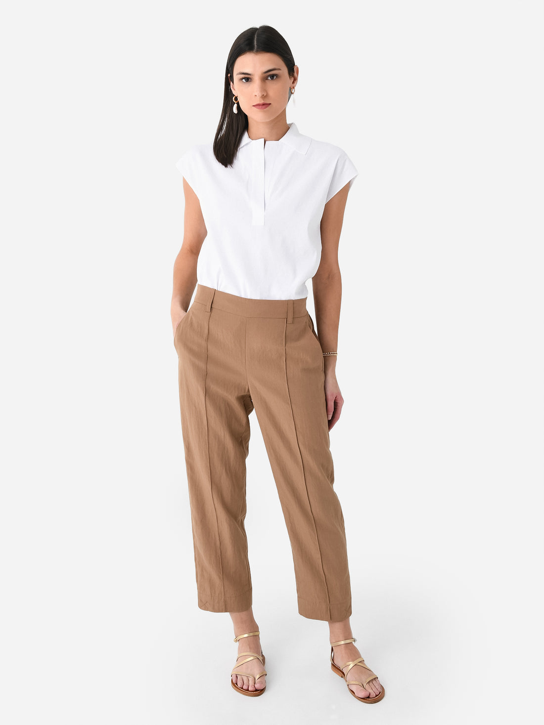 Vince Women's Mid Rise Pleated Pull-On Pant – saintbernard.com