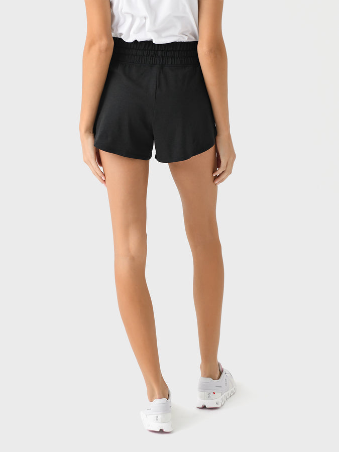 Vuori Women's Halo Performance Short 2.0 – Saint Bernard