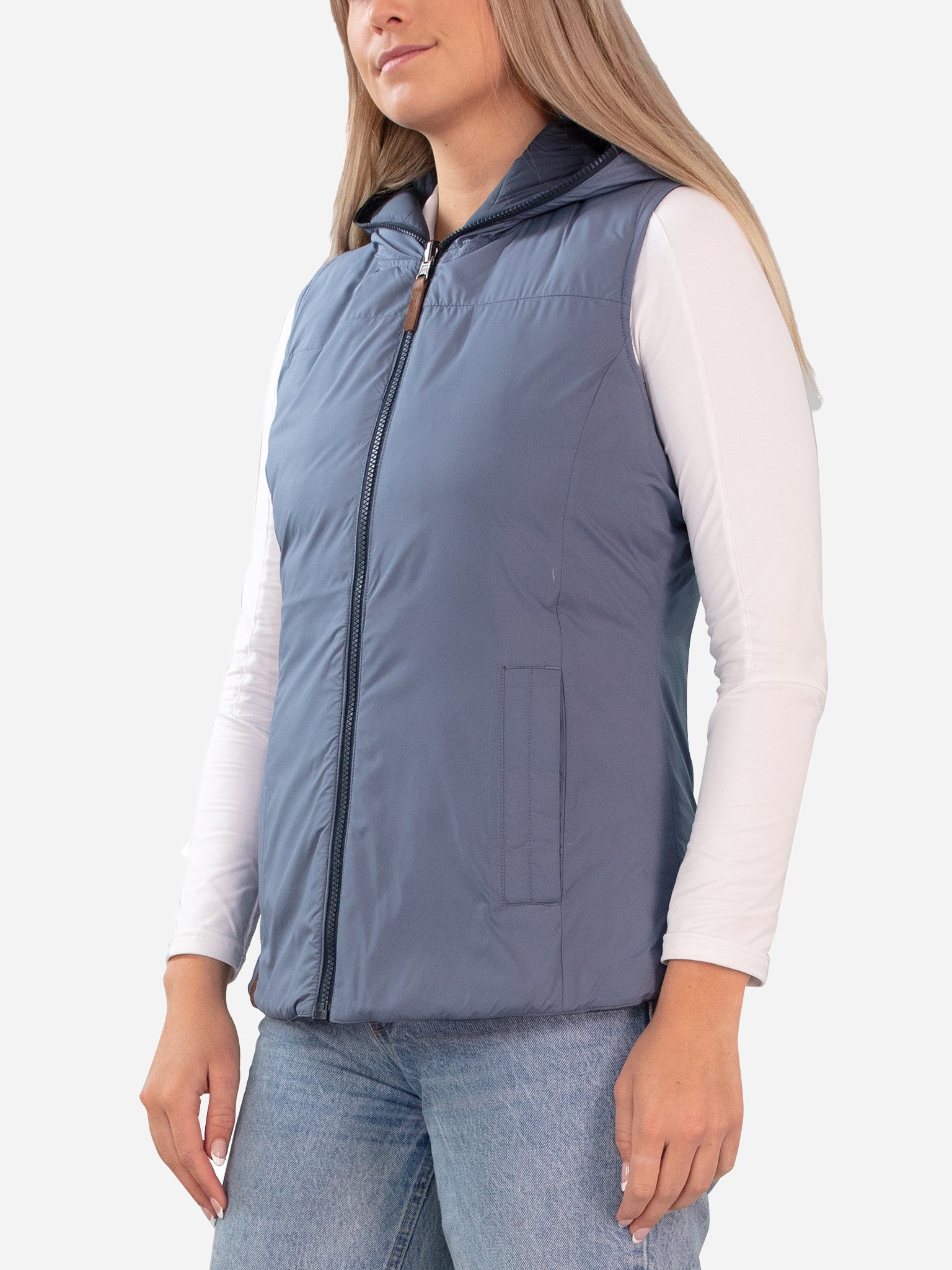 Obermeyer Women's Zoe Reversible Down Vest – saintbernard.com