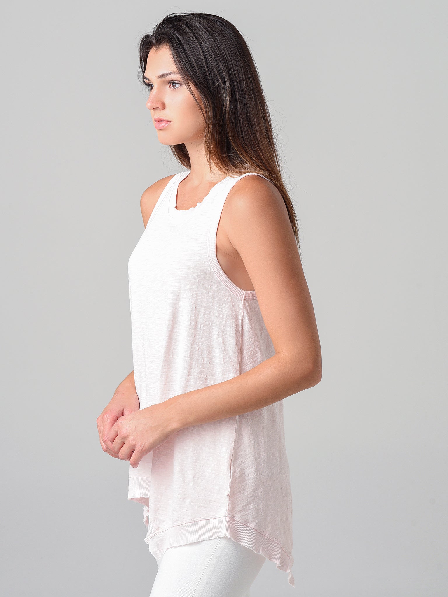 Dylan Women's Hanky Hem Tank – saintbernard.com