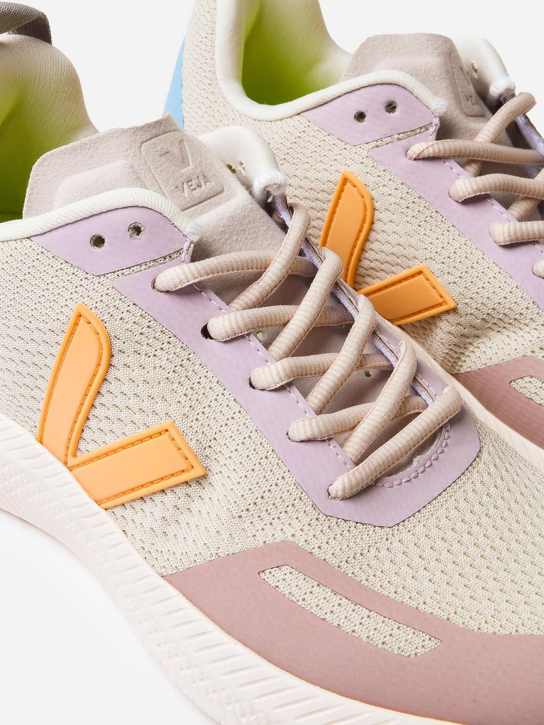 VEJA Women's Impala Engineered Mesh Running Shoe – saintbernard.com