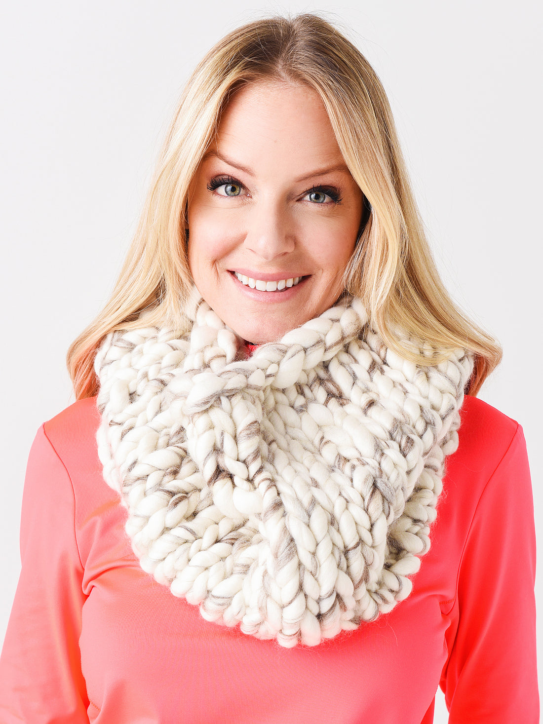 Mischa Lampert Women's Large Snood Scarf – saintbernard.com