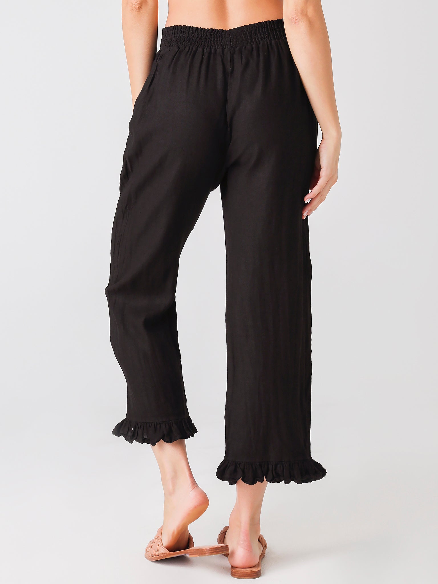9 Seed Linen Ruffle Bottom Pant | $216.00 | Saint Bernard